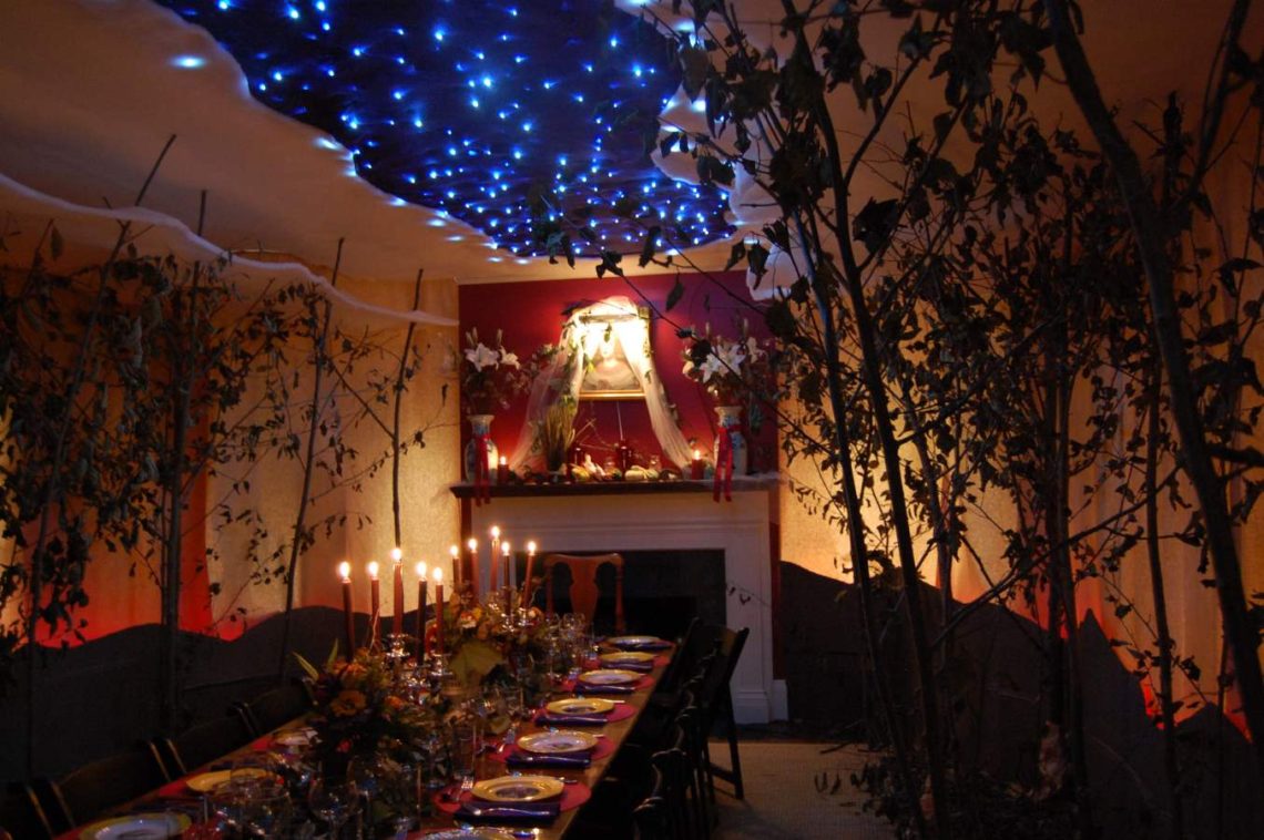 Halloween Party Decoration Ideas 2017, Time To Enjoy By Giving Spooky Party
